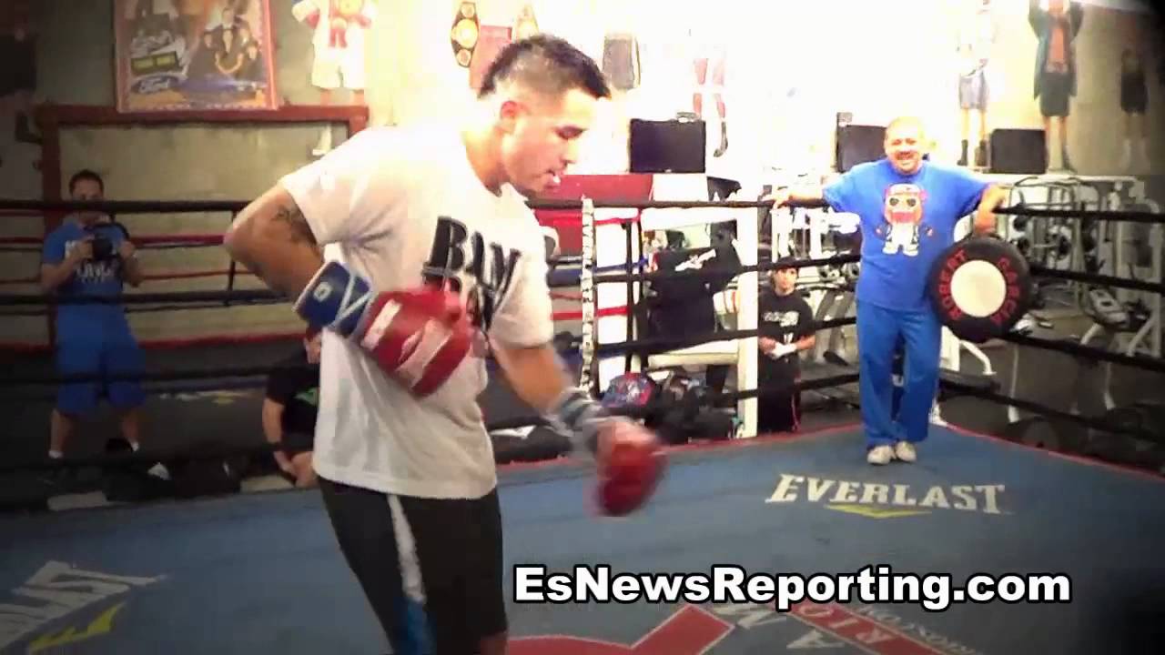 brandon rios got power - EsNews boxing - YouTube