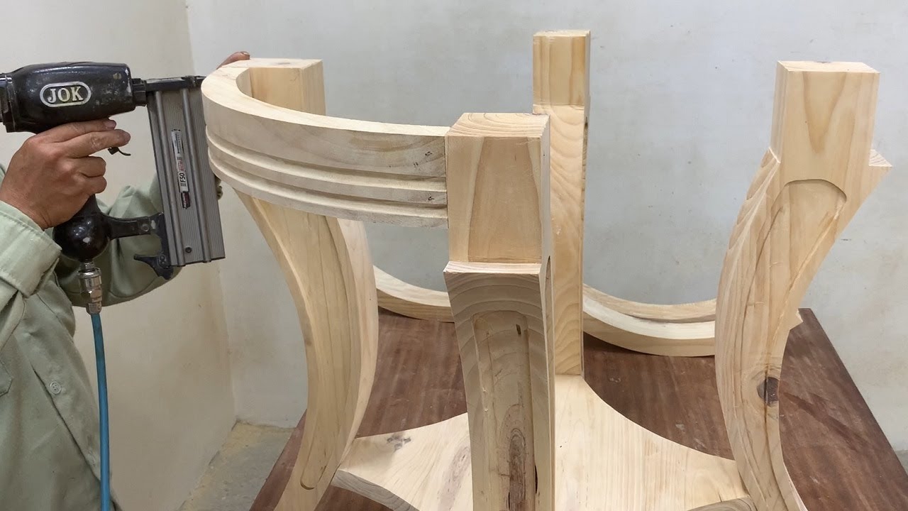 Extremely Technique And High Skills Of Carpenters For Garden Table ...
