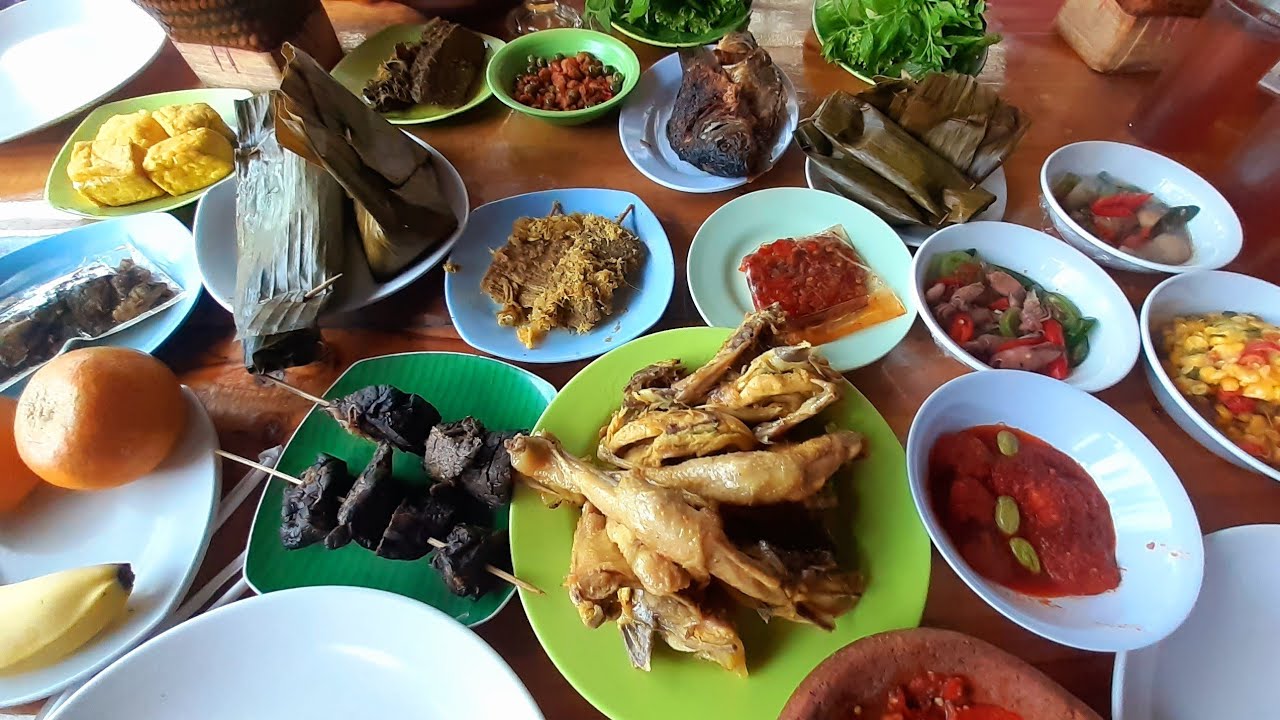 RUMAH MAKAN CIGANEA PURWAKARTA - Indonesia Culinary | February 2021 ...