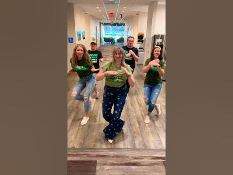 Earth, Wind and Fire September Dance - YouTube