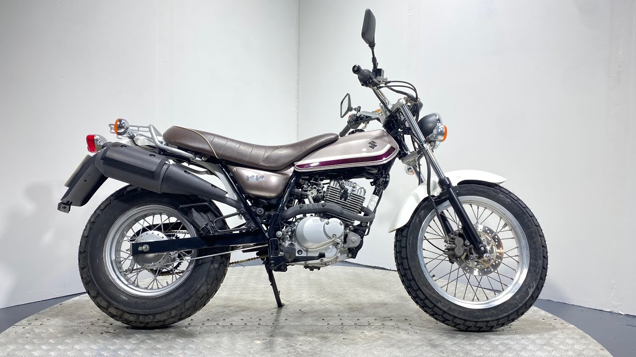 SUZUKI VAN VAN RV125 2013 130 MILES - YouTube