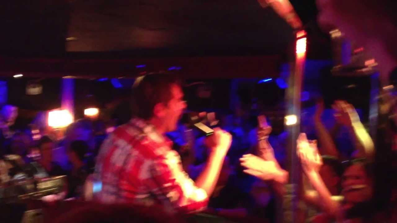Peter Wackel - Scheiss Drauf live Oberbayern - YouTube