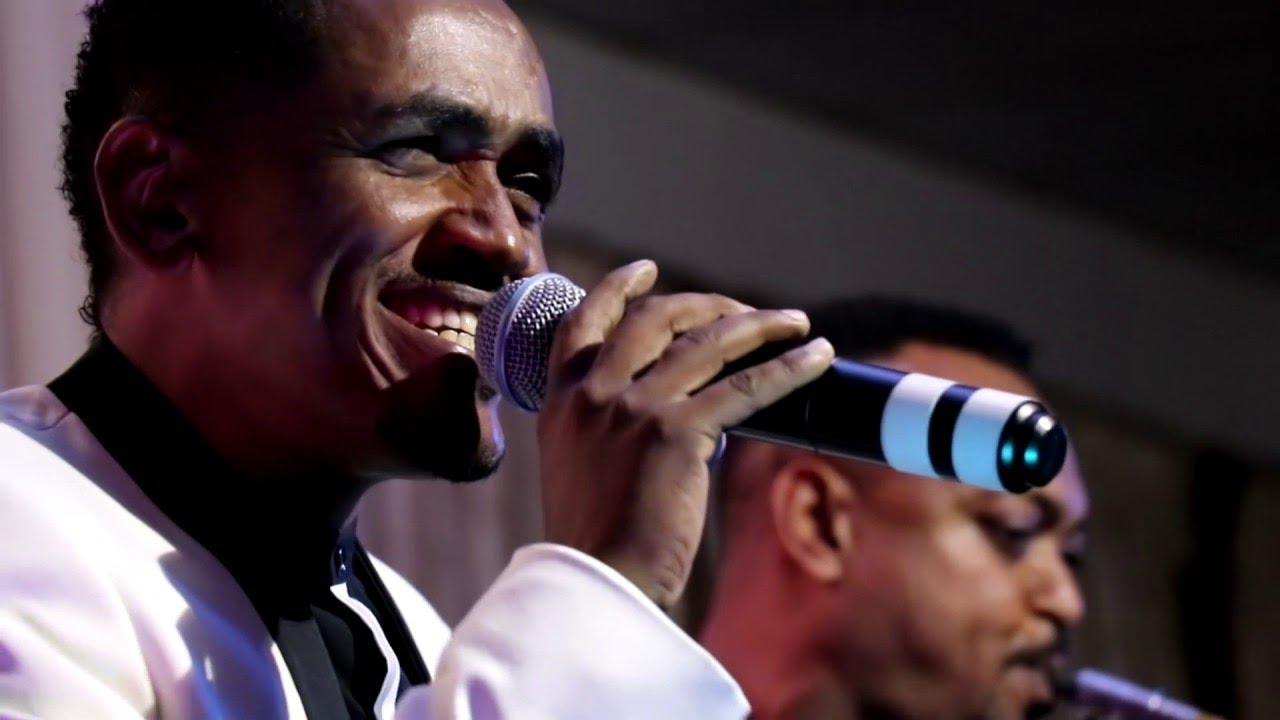 Haacaaluu hundeessaa concert in Edmonton AB Canada 2020 - YouTube