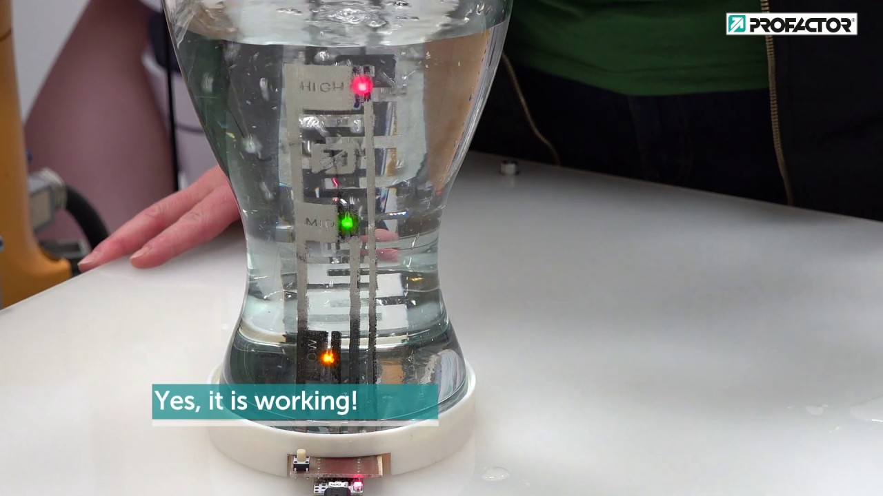 Functional inkjet printing with robot on curved object - YouTube