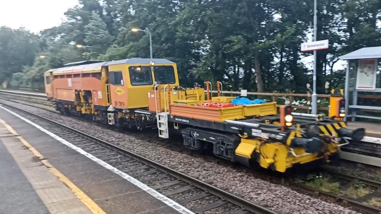 Colas Rail Tamper DR 73919 passing Somerleyton Station - YouTube