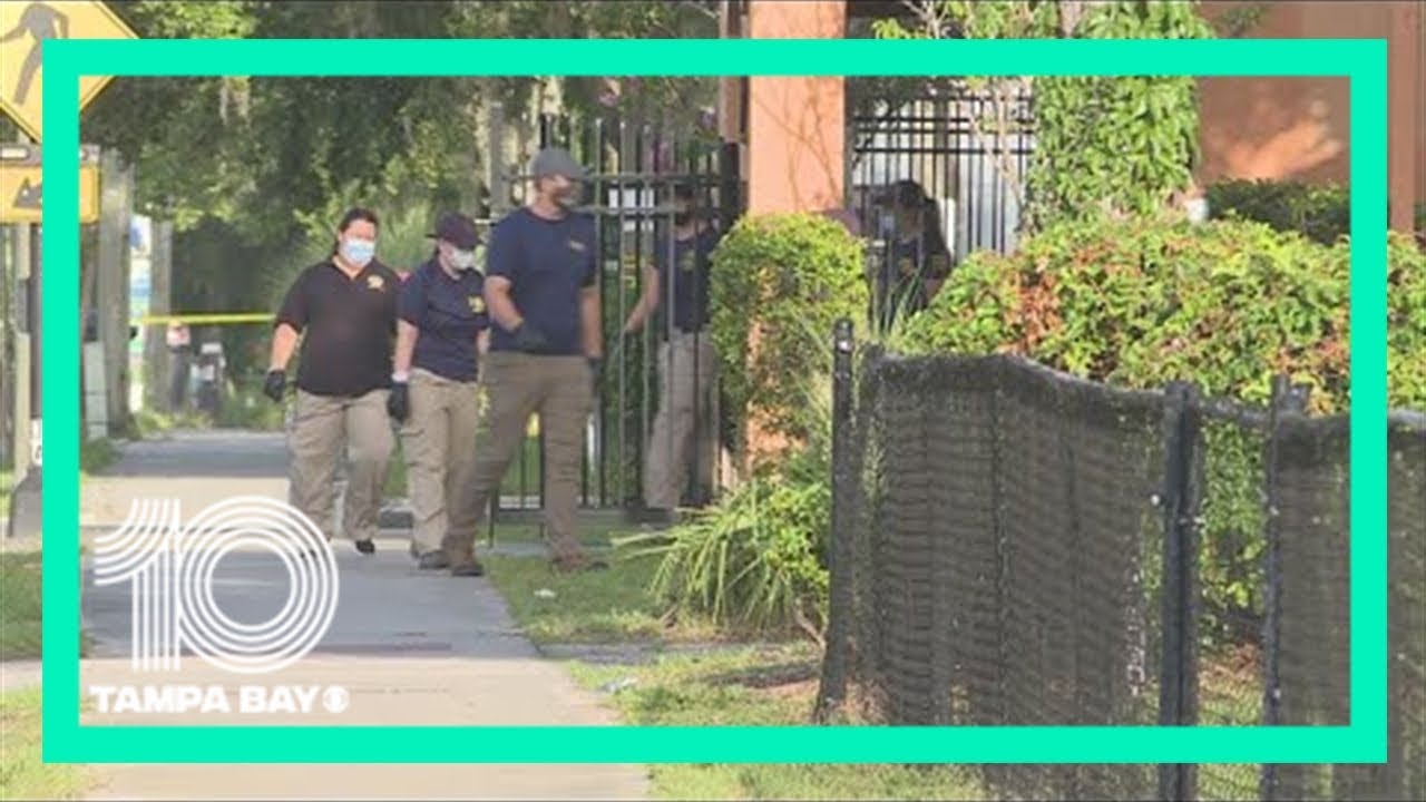 FBI leads investigation at Uhuru House in St. Petersburg - YouTube