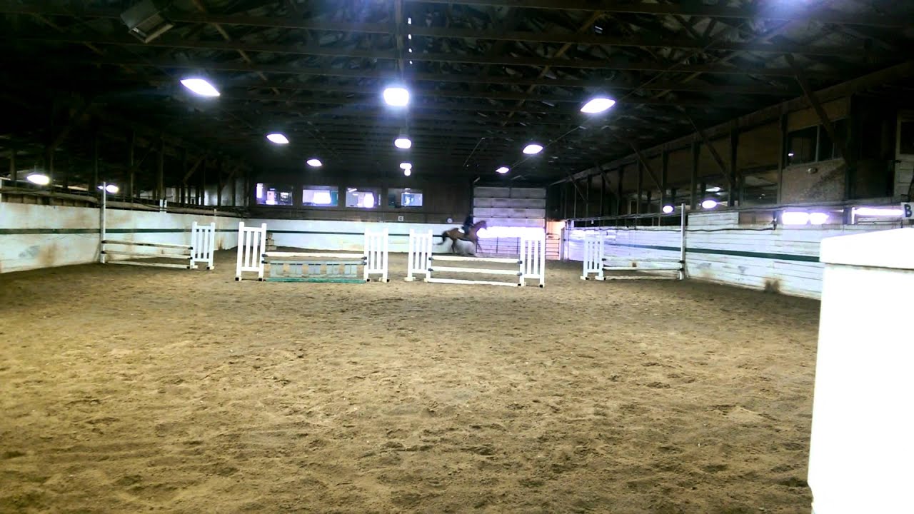 Gloria jumping - YouTube