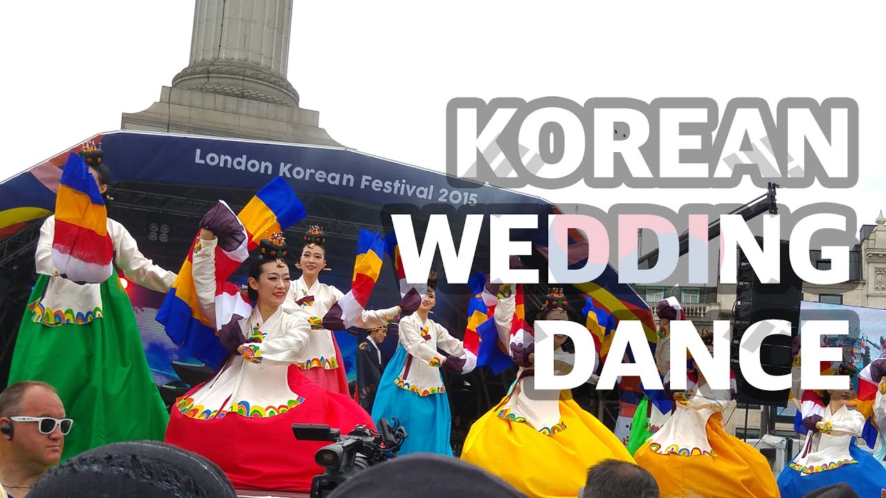 150809 Korean Royal Wedding Dance @ London Korean Festival [HD] - YouTube