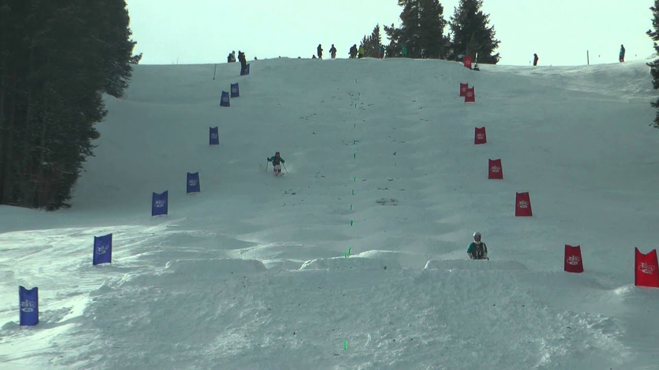 Hannah Smith vs Stephanie Llorente - 2013 Vail RMD Dual Moguls - Ladies ...