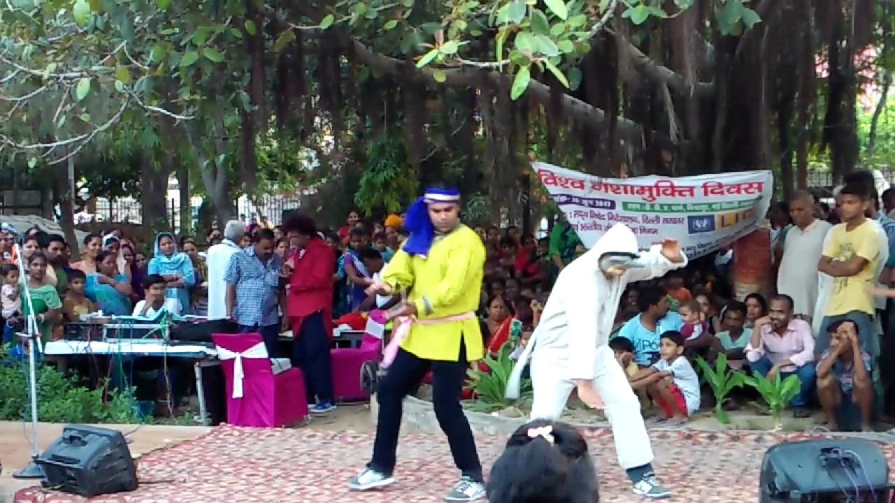 Madari with there monkey - YouTube