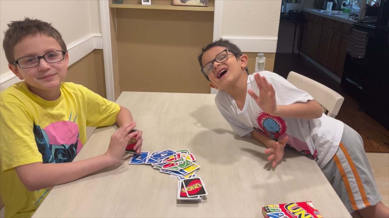 Dino Bros Playing Uno | Dino Bros #DinoBros - YouTube