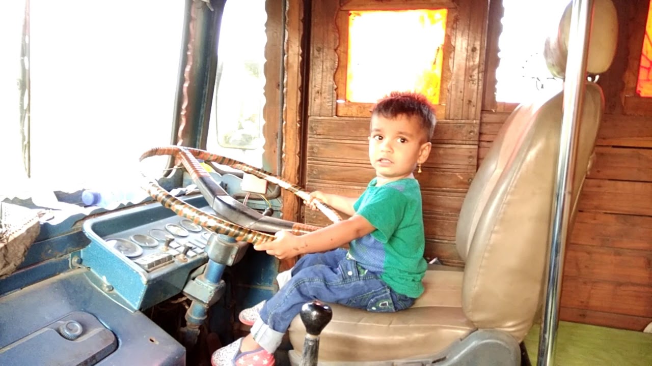 4 years boy driving truck ..... - YouTube