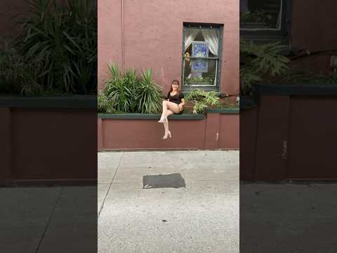 Out & about - comment if you can tell what pattern is on my pantyhose ☺️ #legs #pantyhose