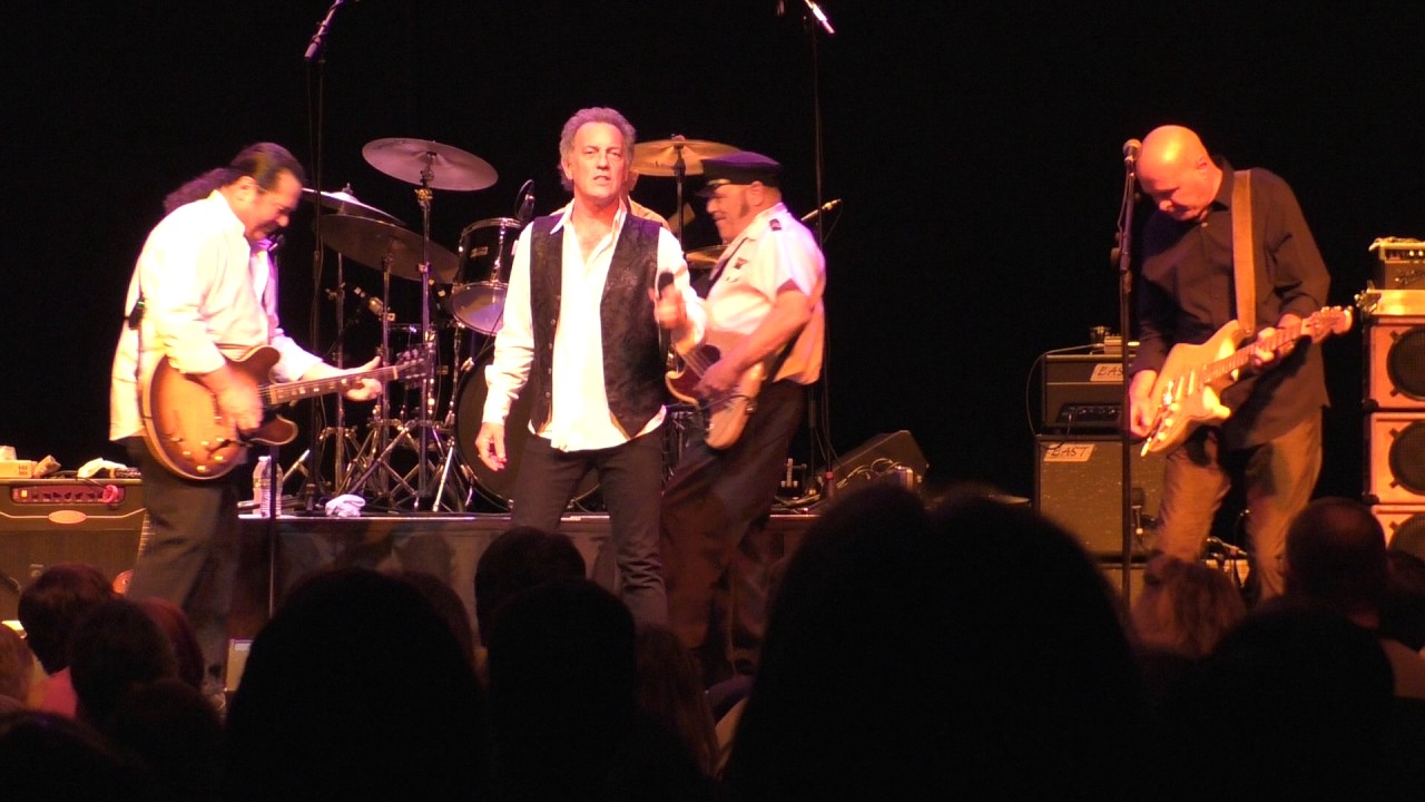 One Way Love/One Fallen Angel - The Ravyns at Rams Head Live! - YouTube