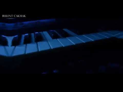 Güclü Baslı Kopmalık Şarkı