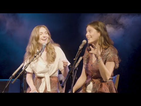 The Shvesters | Zug Es Mir Nokh A Mol זאָג עס מיר נאָך אַ מאָל (Live)
