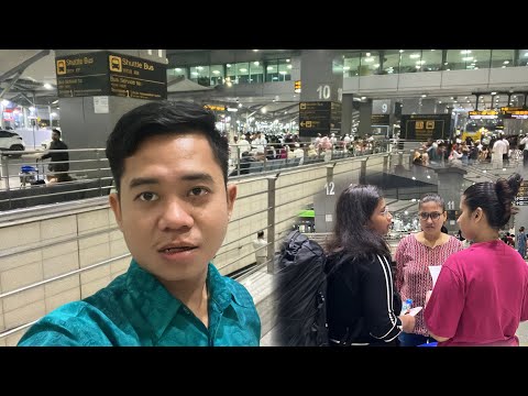 KELILING BANDARA INDIA PAKAI BAJU BATIK DAN SENDAL EIGER!! LANGSUNG DILIRIK JAMAAH HAJI DAN NONA IND