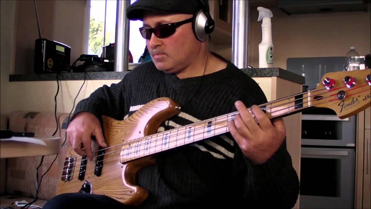 Suspicious Minds Jerry Scheff style bass lines.. played all out - YouTube