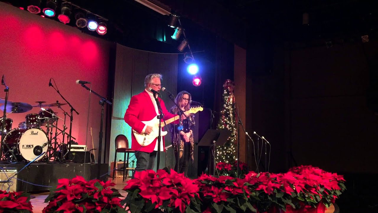 Danny Flowers and Natalie Noone - YouTube