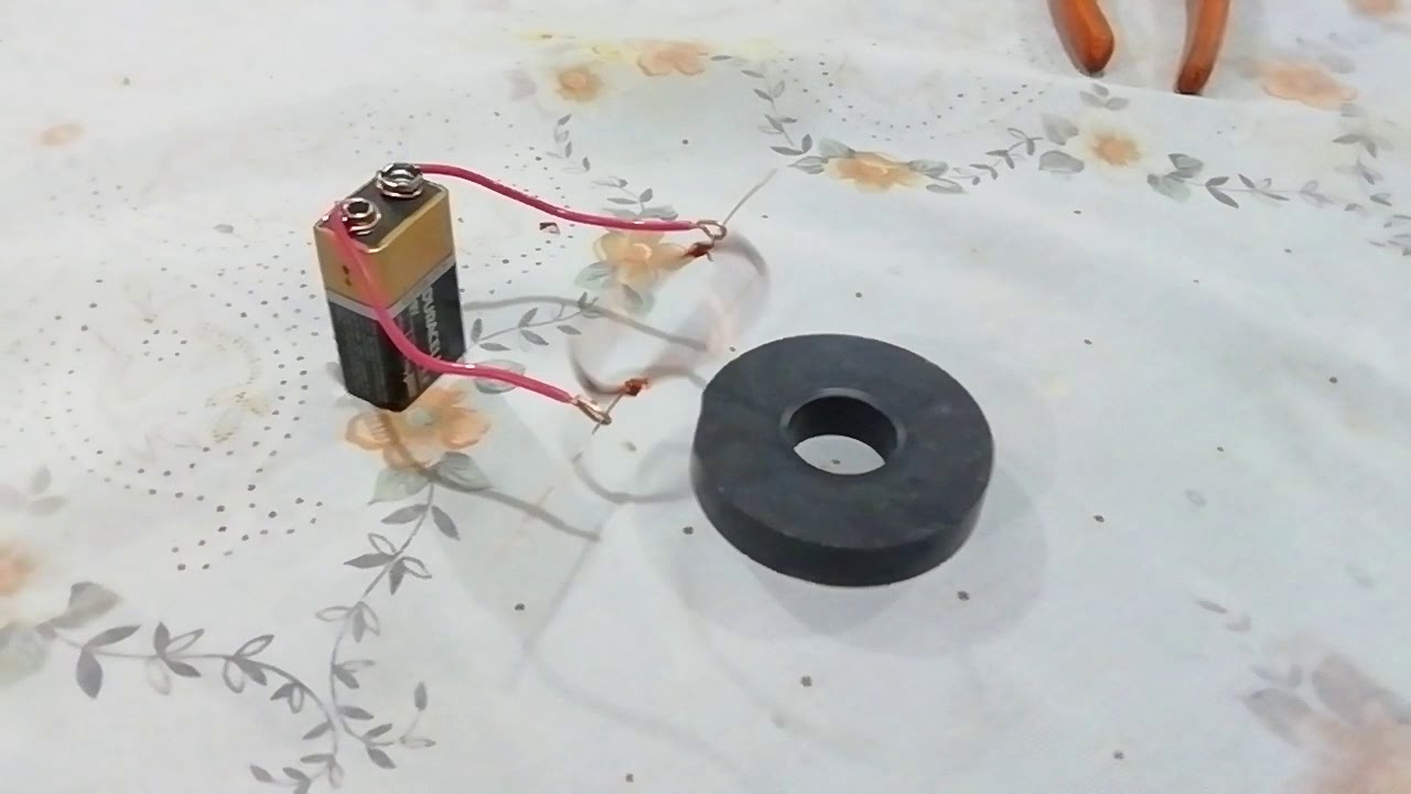 Motor eléctrico mínimalista - YouTube