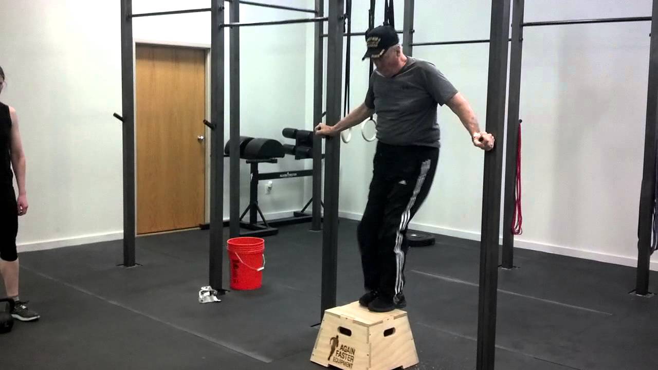 85 Year Old CrossFitter does box jumps! - YouTube