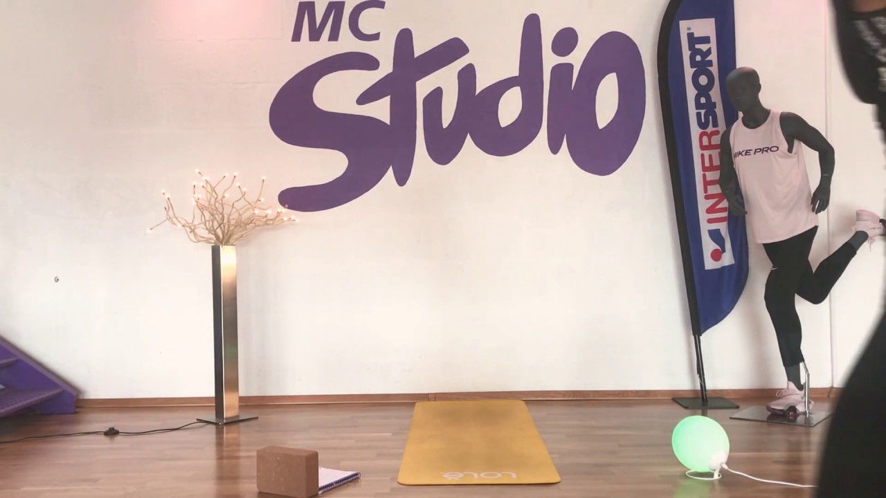 MC Studio Live Yoga Dynamique - Corbeau / Baby Corbeau - YouTube