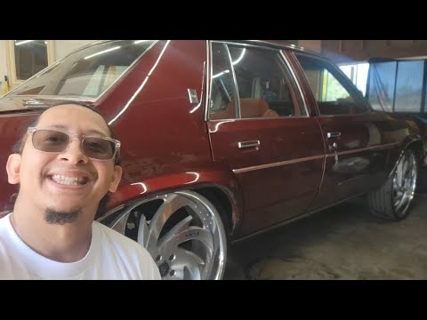 DELTA 88 on 26s gets a BUILT REAR END - YouTube