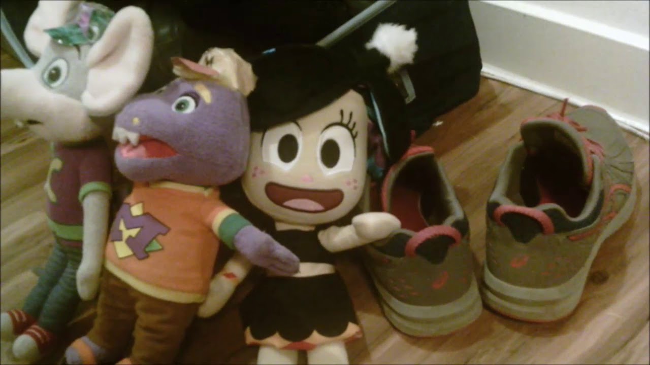 The Green Terror! (Part 1/4) - Chuck E. & Pals. (2008) - YouTube