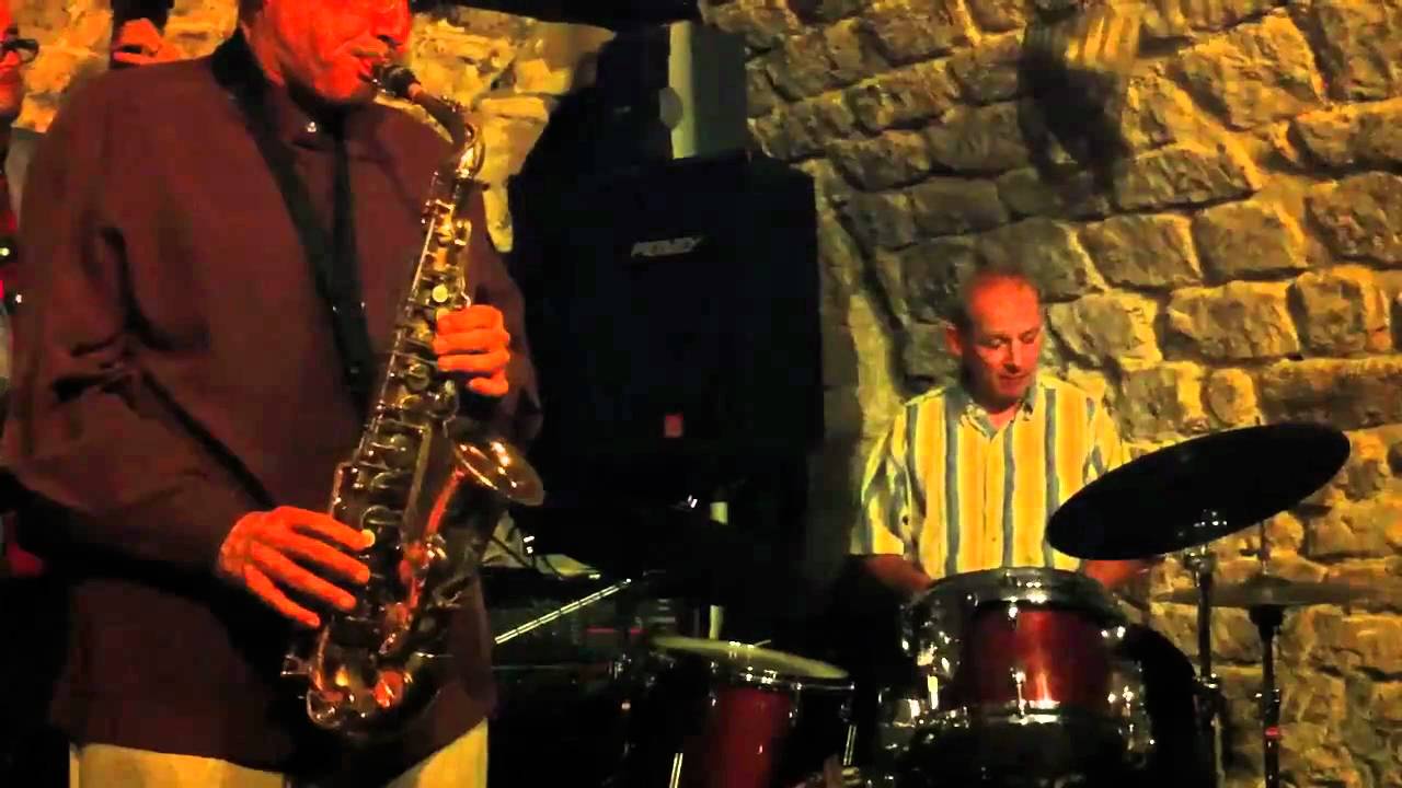Bobby Porcelli Quartet plays Reflections in France 2010 - YouTube