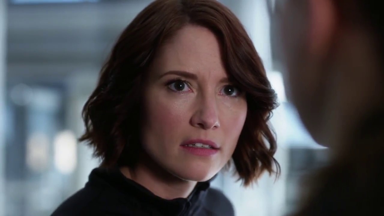 Alex Danvers || 2x14 || Alex and Kara's Fight - YouTube