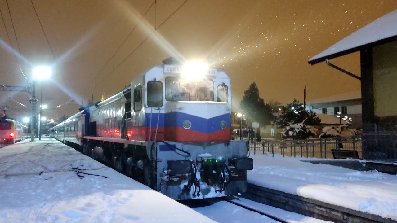 TCDD DE 33026 4 Eylül Mavi Treni - YouTube