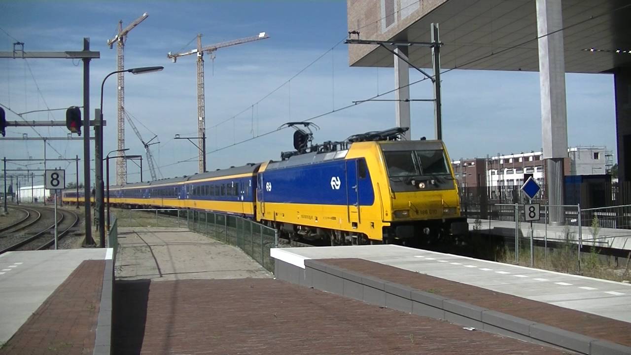 NS 186 010 met Intercity Direct komt aan op station Breda - YouTube