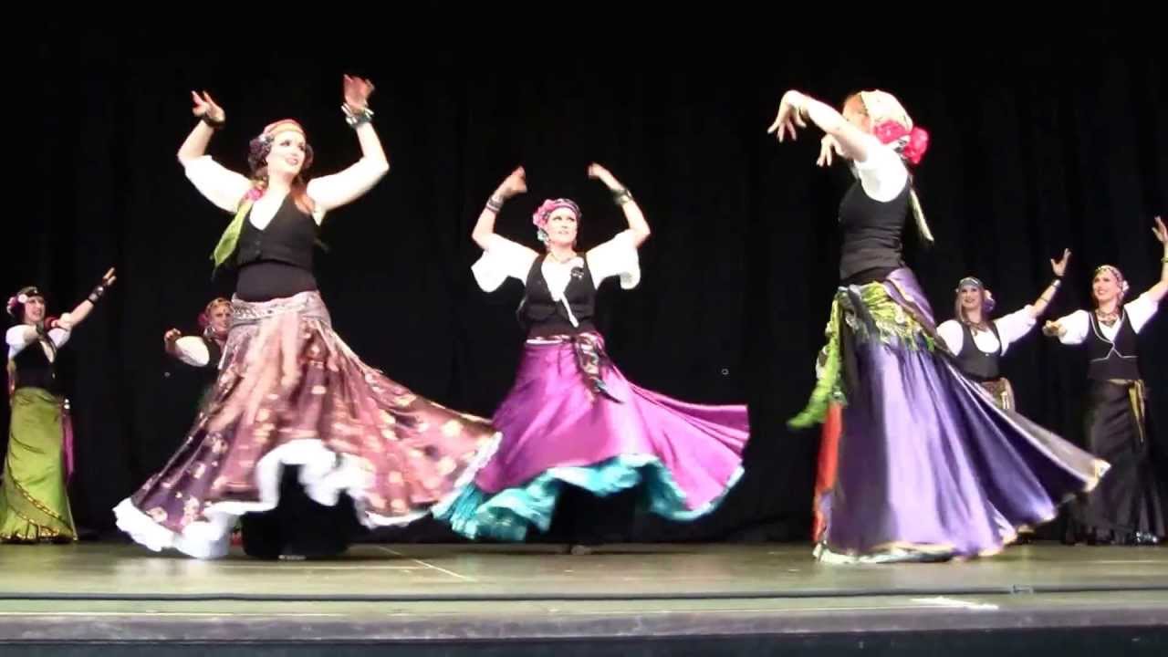 Tribal Dance at Tivoli Gardens 1/ - Busindre Reel - YouTube