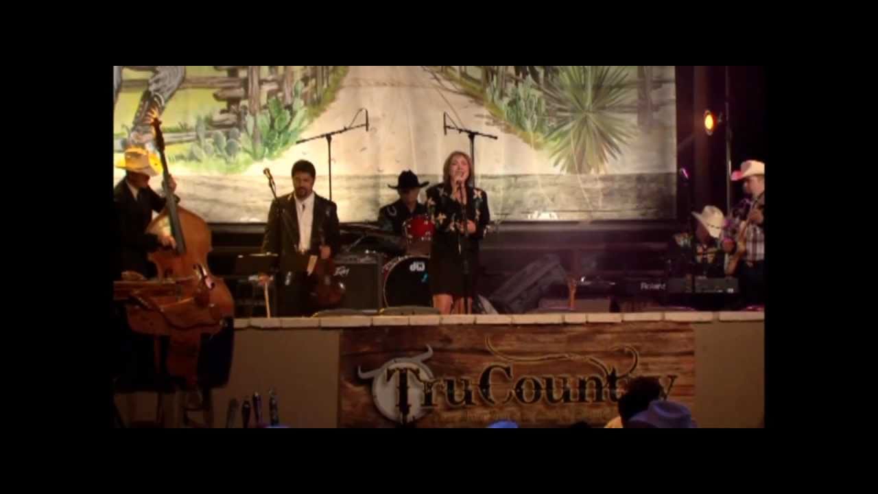 Amber Digby - I'm Not Your Kind of Girl - YouTube