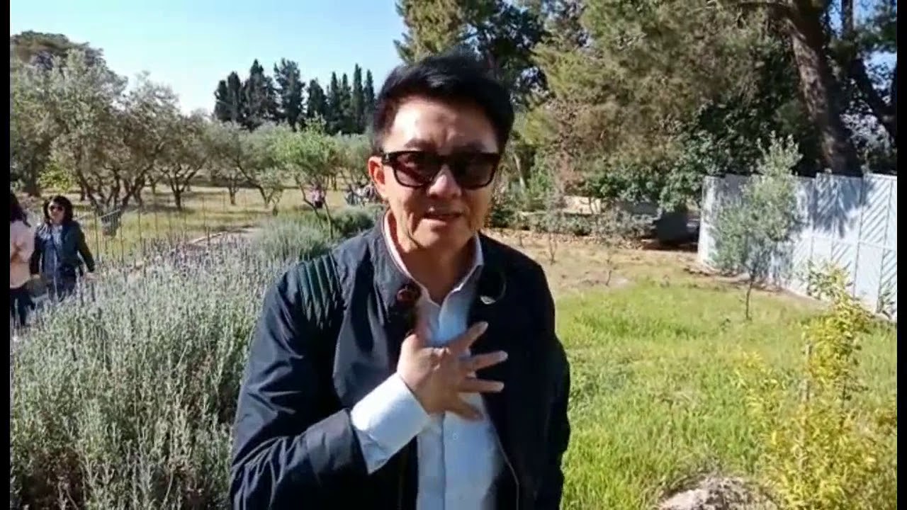 BREAD OF LIFE - DOA (Ps. Djohan Handojo) - YouTube