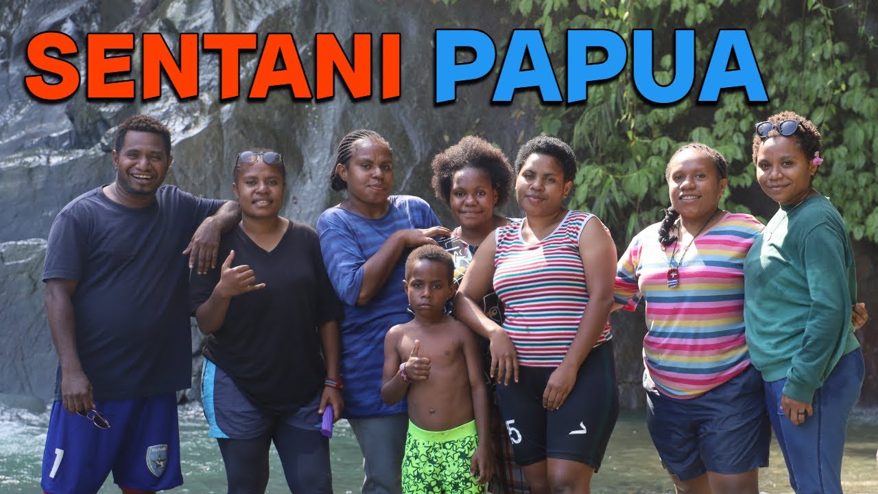 CYCLOOP WATERFALL PAPUA SENTANI - YouTube