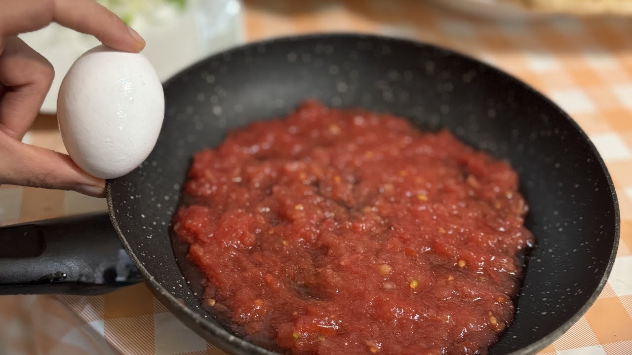 quick breakfast in 3 minutes! 2 ingredients breakfast egg and tomato ...