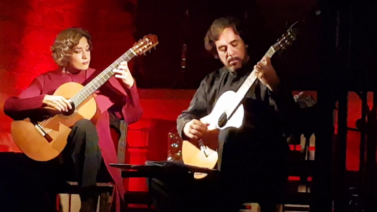 Guitar concert in the Church Santa Anna, Barcelona - YouTube