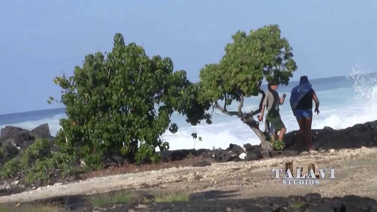 High Surf Hawaii Raw Footage - YouTube