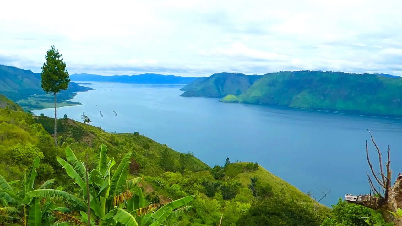 Lake Toba/ Samosir Island (Indonesia Part 4) - YouTube