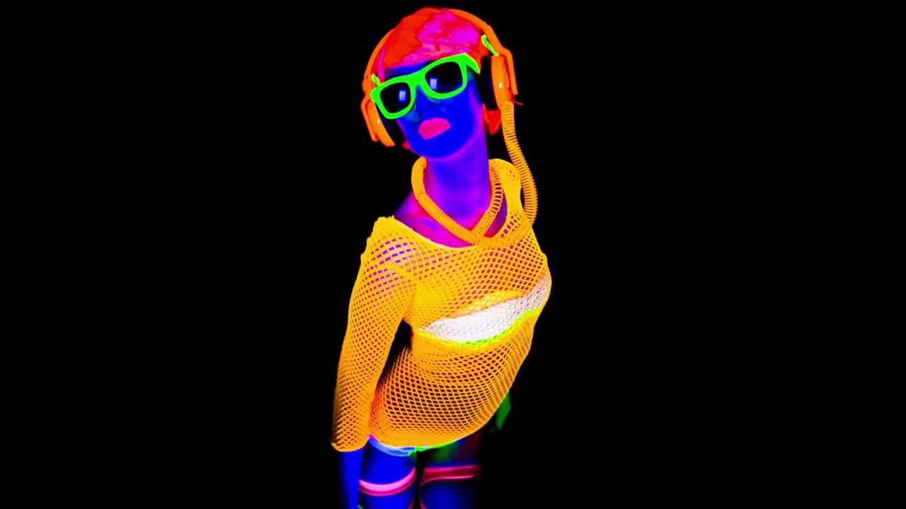 OKI PRO6410 Neon Color - YouTube