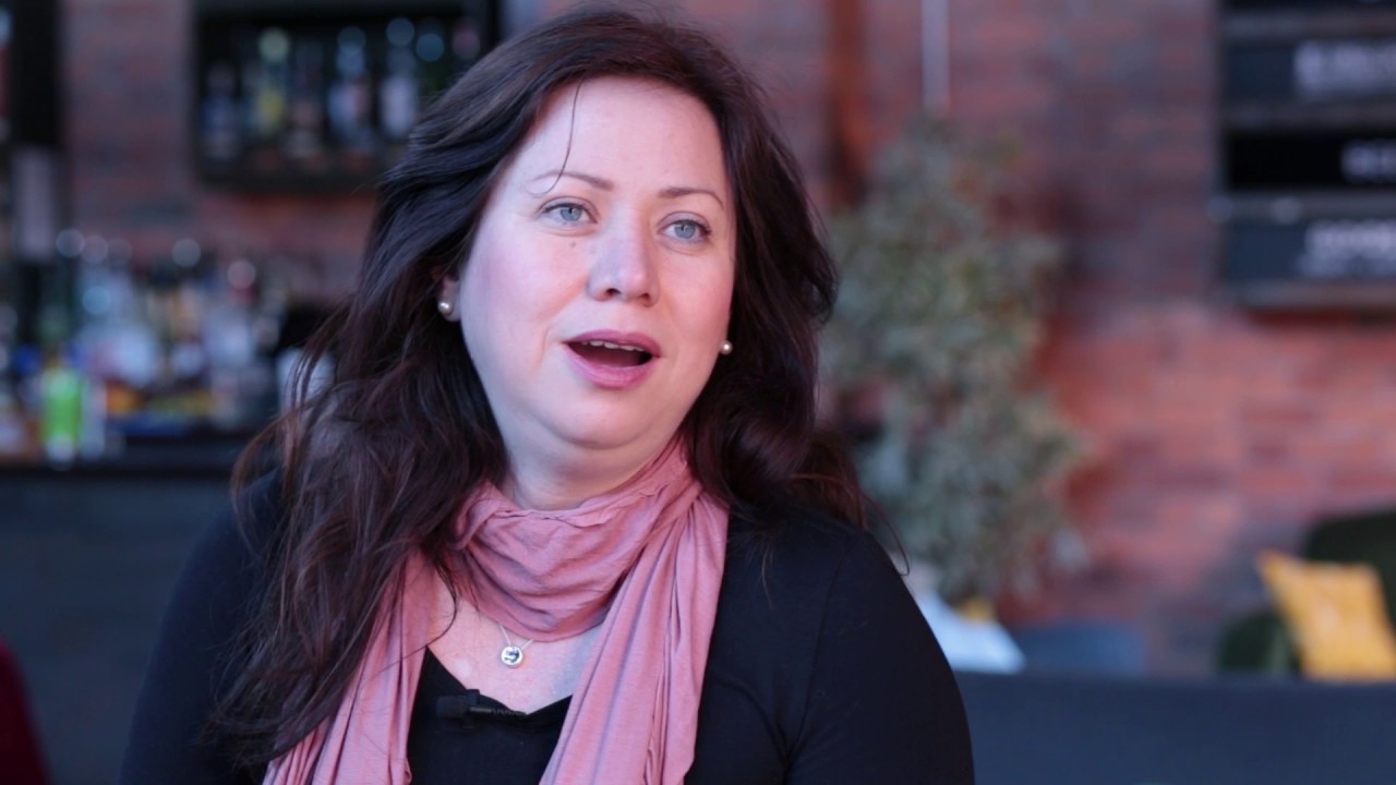 Doraliz interview - The Key - YouTube