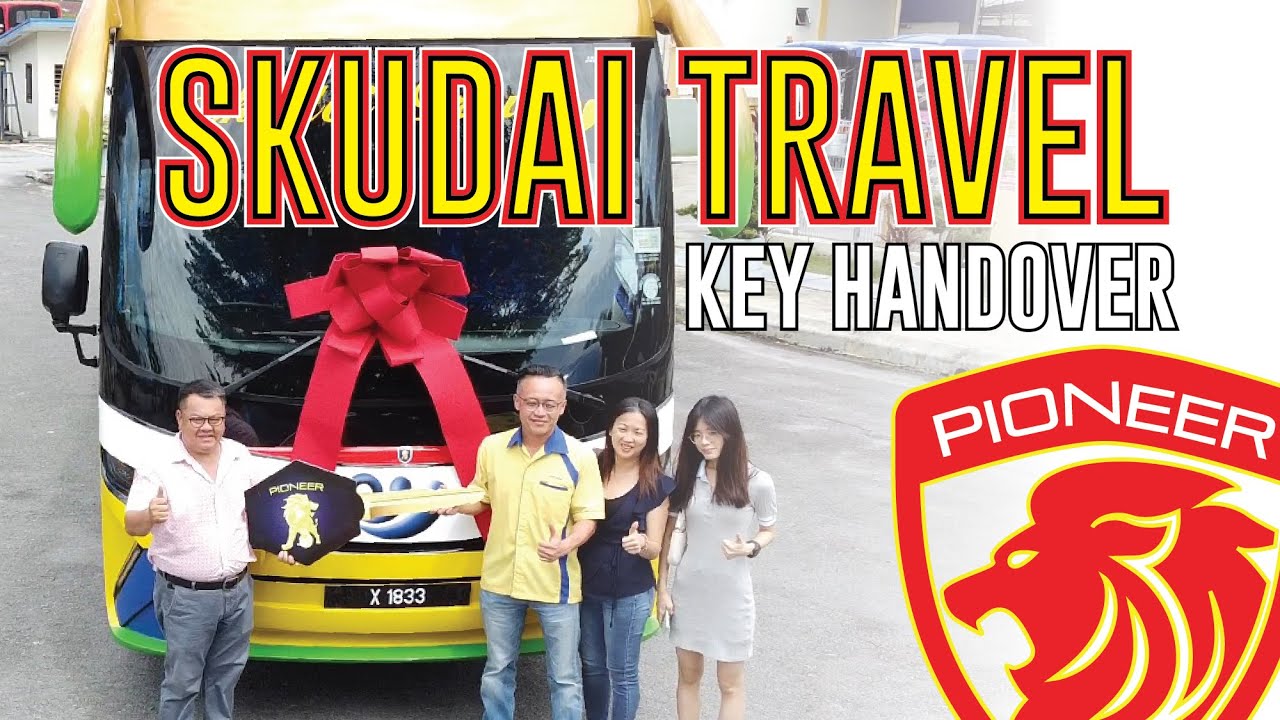 Skudai Travel Bus_Handing key to the customer #pioneercoachbuilder # ...