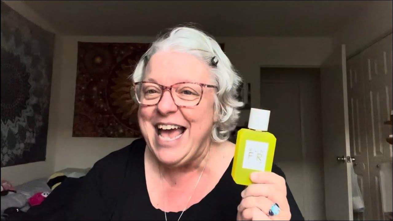 Thursday Perfume and a Kitty too !! - YouTube