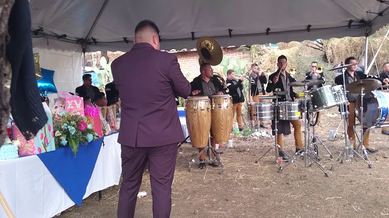 Banda Trancazo de Arturo Camarillo - Macarena Mambo - YouTube