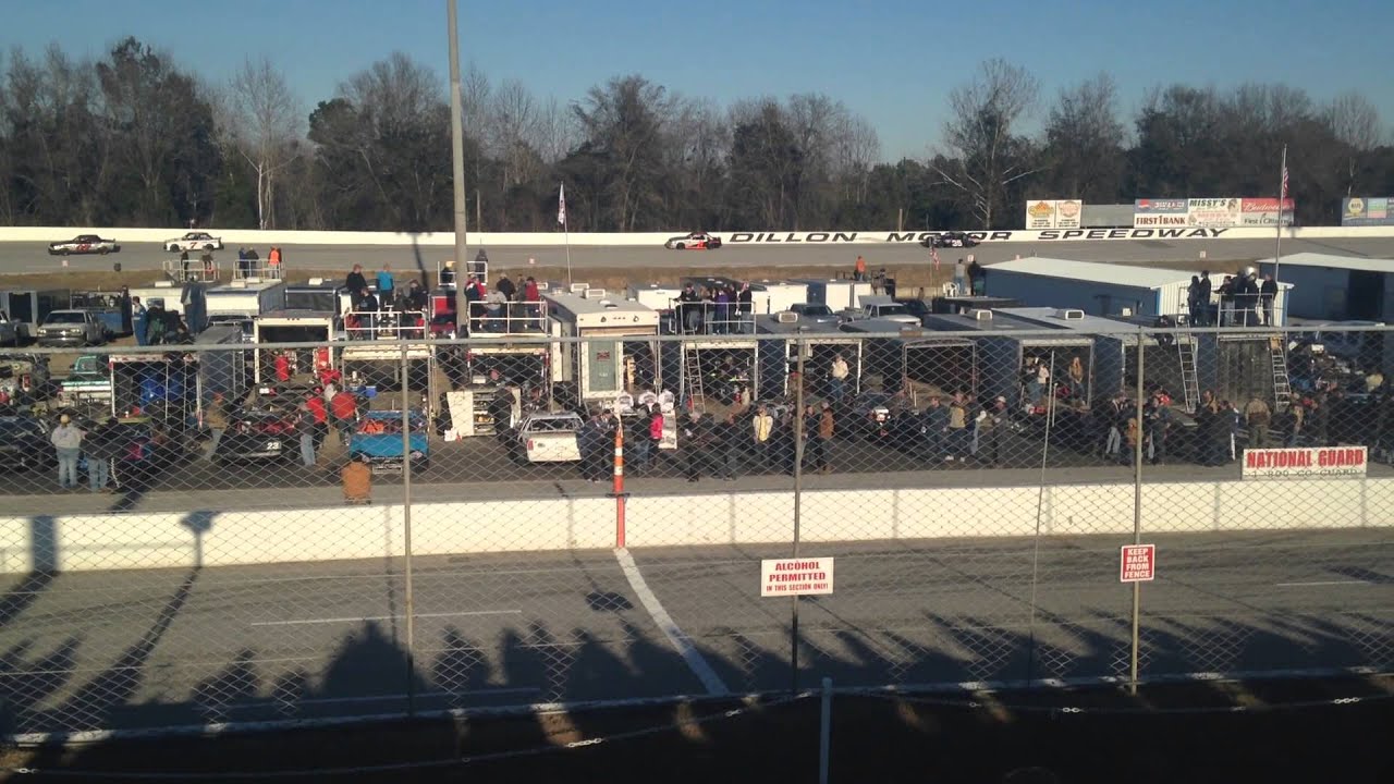 First race of the 1-10-15 at Dillon motor speedway - YouTube