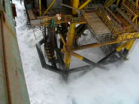 Northsea storm @ Halfdan field. - YouTube
