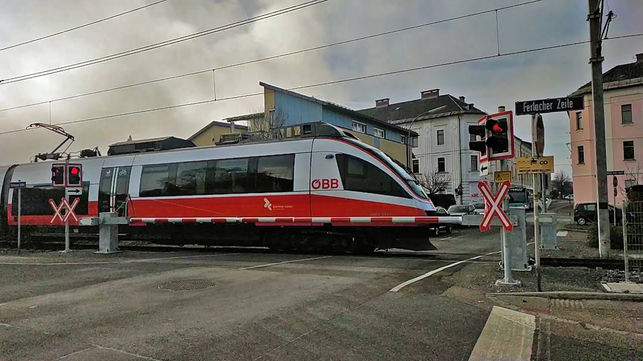 Level Crossing at Klagenfurt Süd Train Station in Austria - YouTube