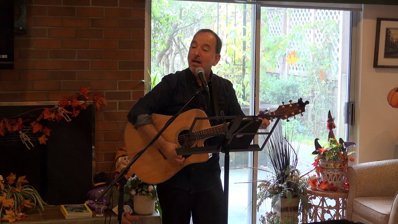 You make me feel so young.- Acoustic cover by Roberto Risman - YouTube