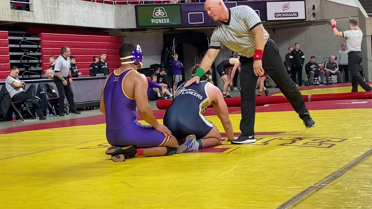 Tyrell Gordon (UNI) vs Jacob Smith (CB) - YouTube